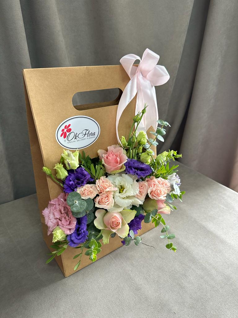 Flori Pentru Profesori in Punguta Kraft Petrești